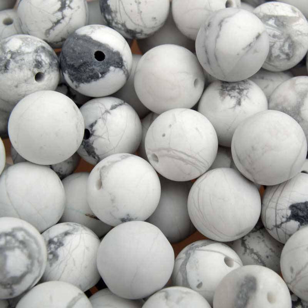 Edelsteen rond Frosted Howliet wit 10mm - Kraaltjes van Renate